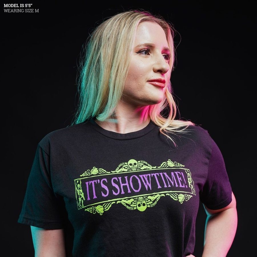 Women's It's Showtime Boyfriend Fit T-Shirt - Black – Grunt Style, LLC